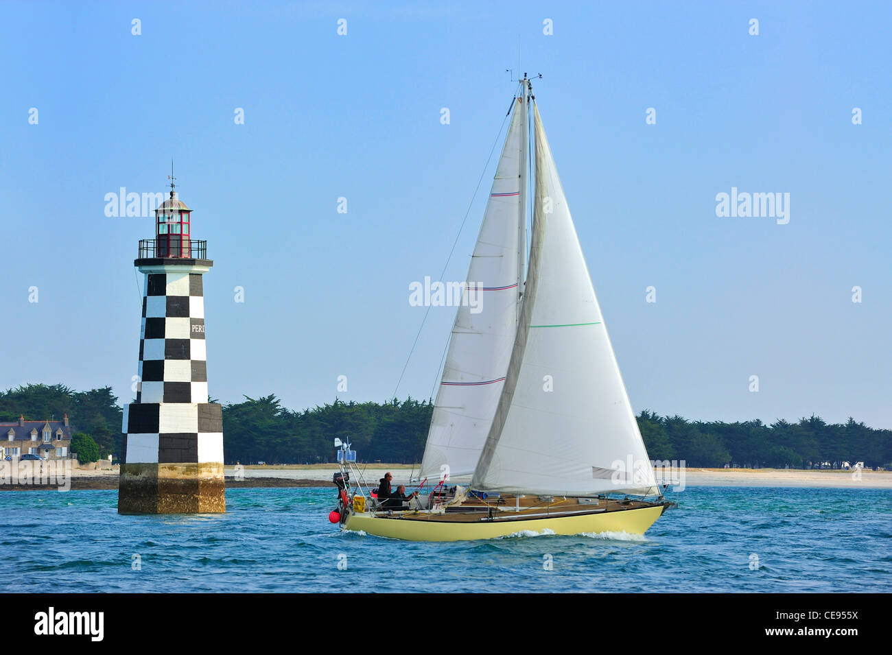 Perdrix lighthouse loctudy brittany france hi-res stock photography and images - Alamy