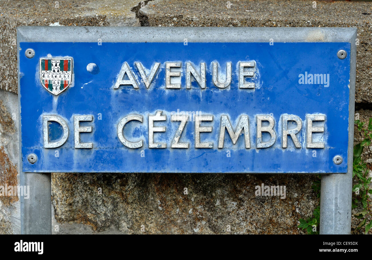 Emerald avenue hi-res stock photography and images - Alamy