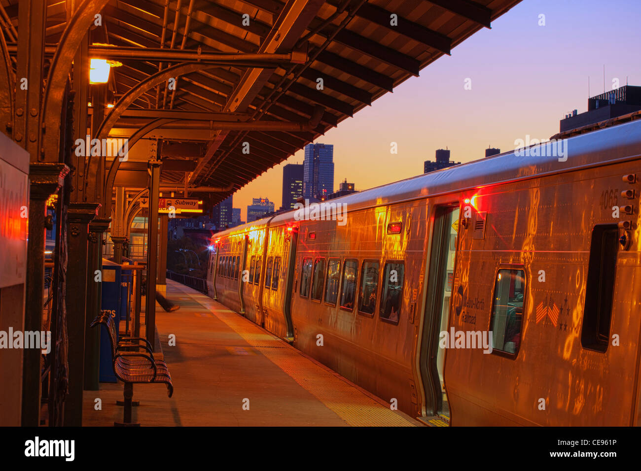 125th street station new york hi-res stock photography and images - Alamy