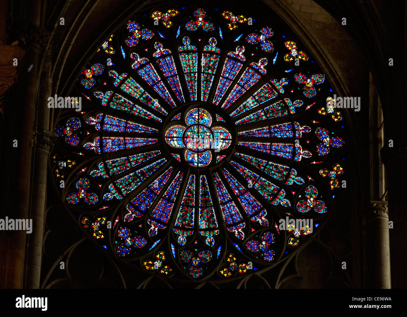 Dynamic stained glass window hi-res stock photography and images - Alamy