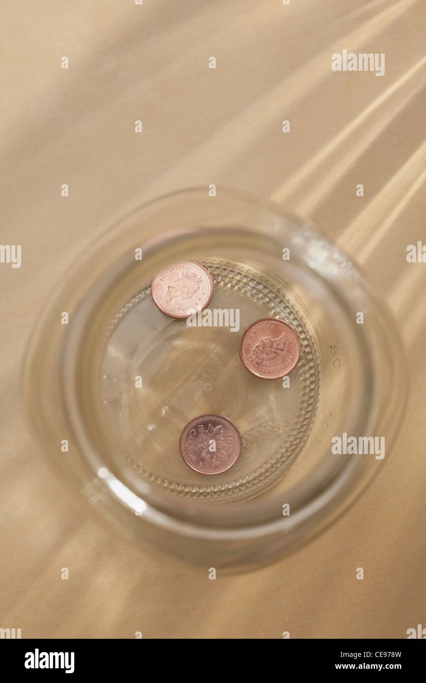 Empty money jar hi-res stock photography and images - Alamy