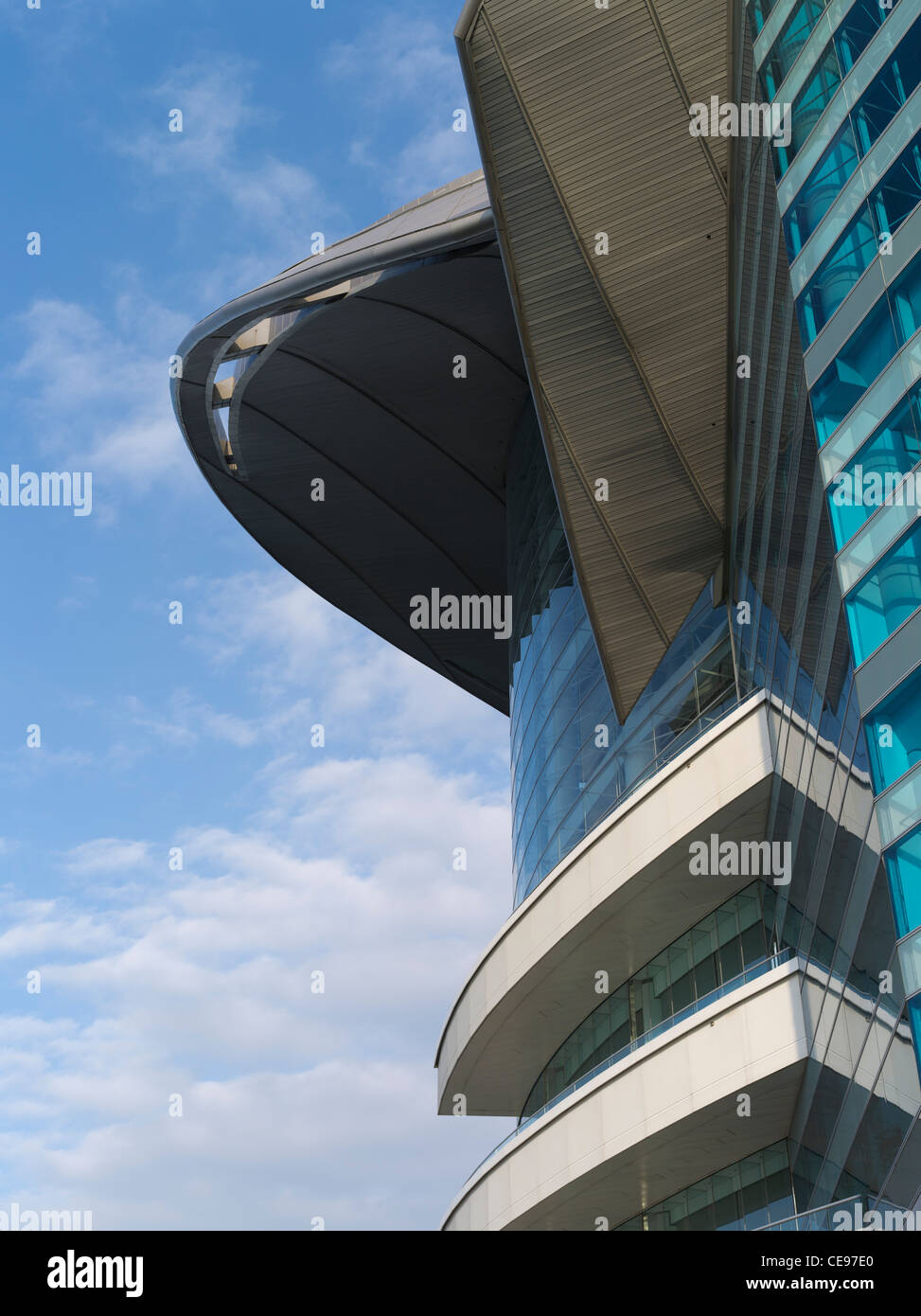 dh WAN CHAI HONG KONG Hong Kong Convention and Exhibition Centre ... dh WAN CHAI HONG KONG Hong Kong Convention and Exhibition Centre ...