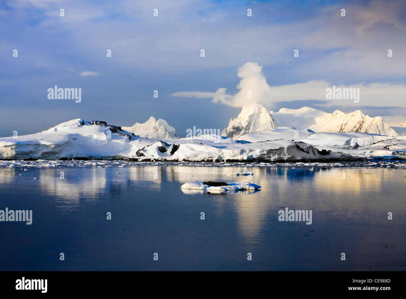 Pinnacle iceberg ice hi-res stock photography and images - Alamy