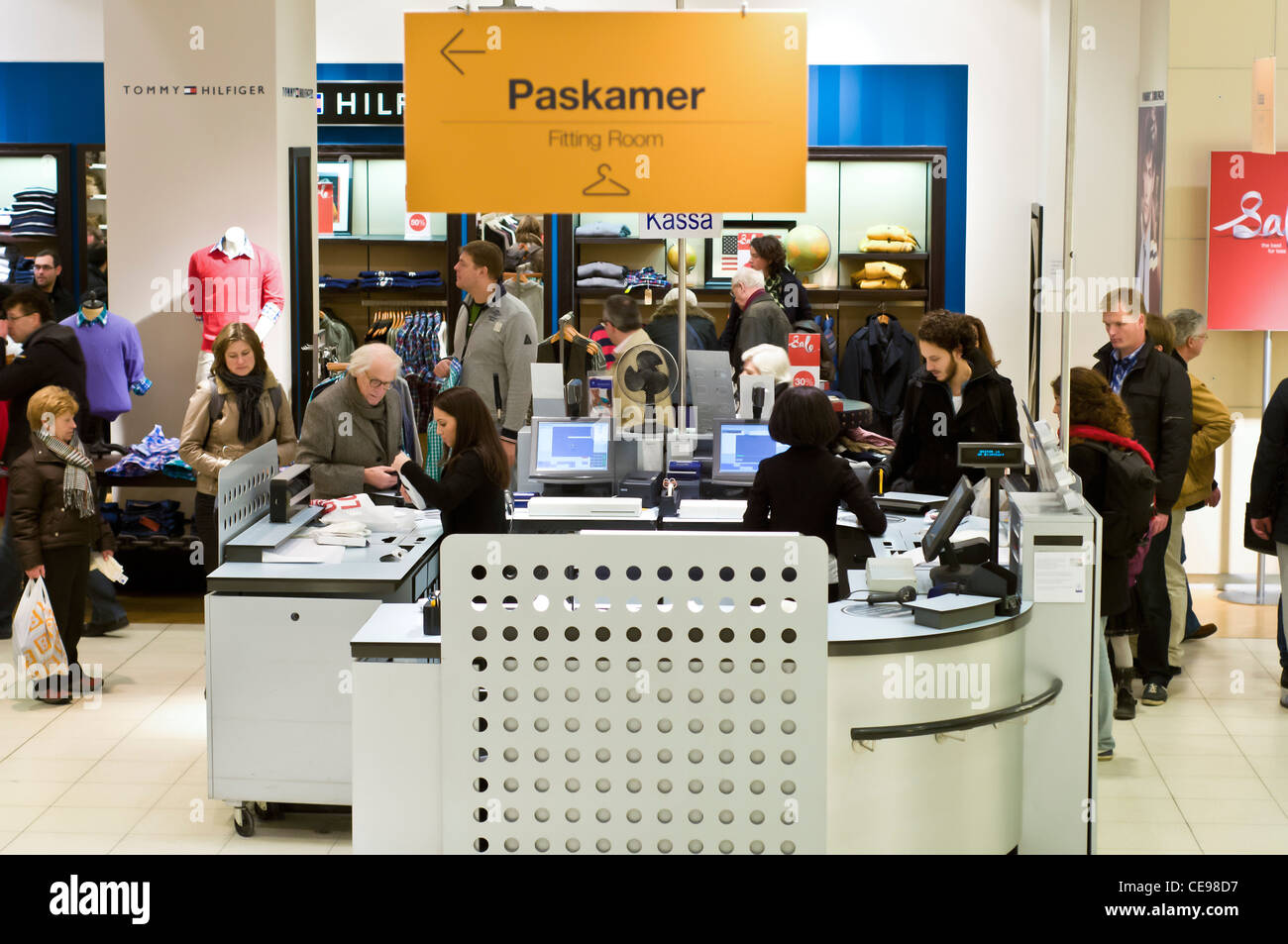 Big department store downtown Amsterdam Stock Photo - Alamy