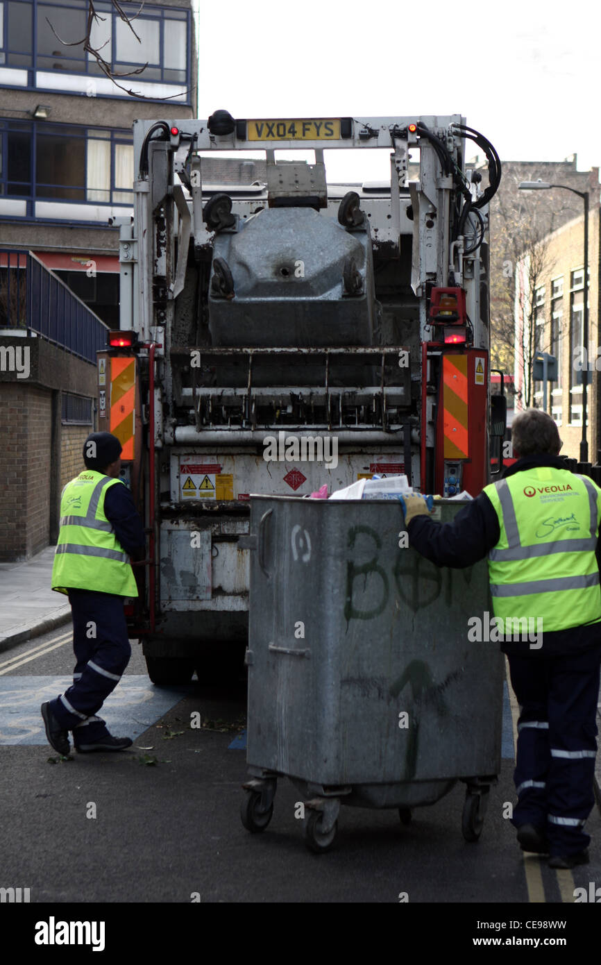 Empty dust bin hi-res stock photography and images - Alamy