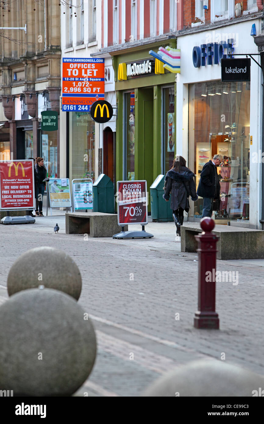 Starbucks coffee manchester city centre hi-res stock photography and ...