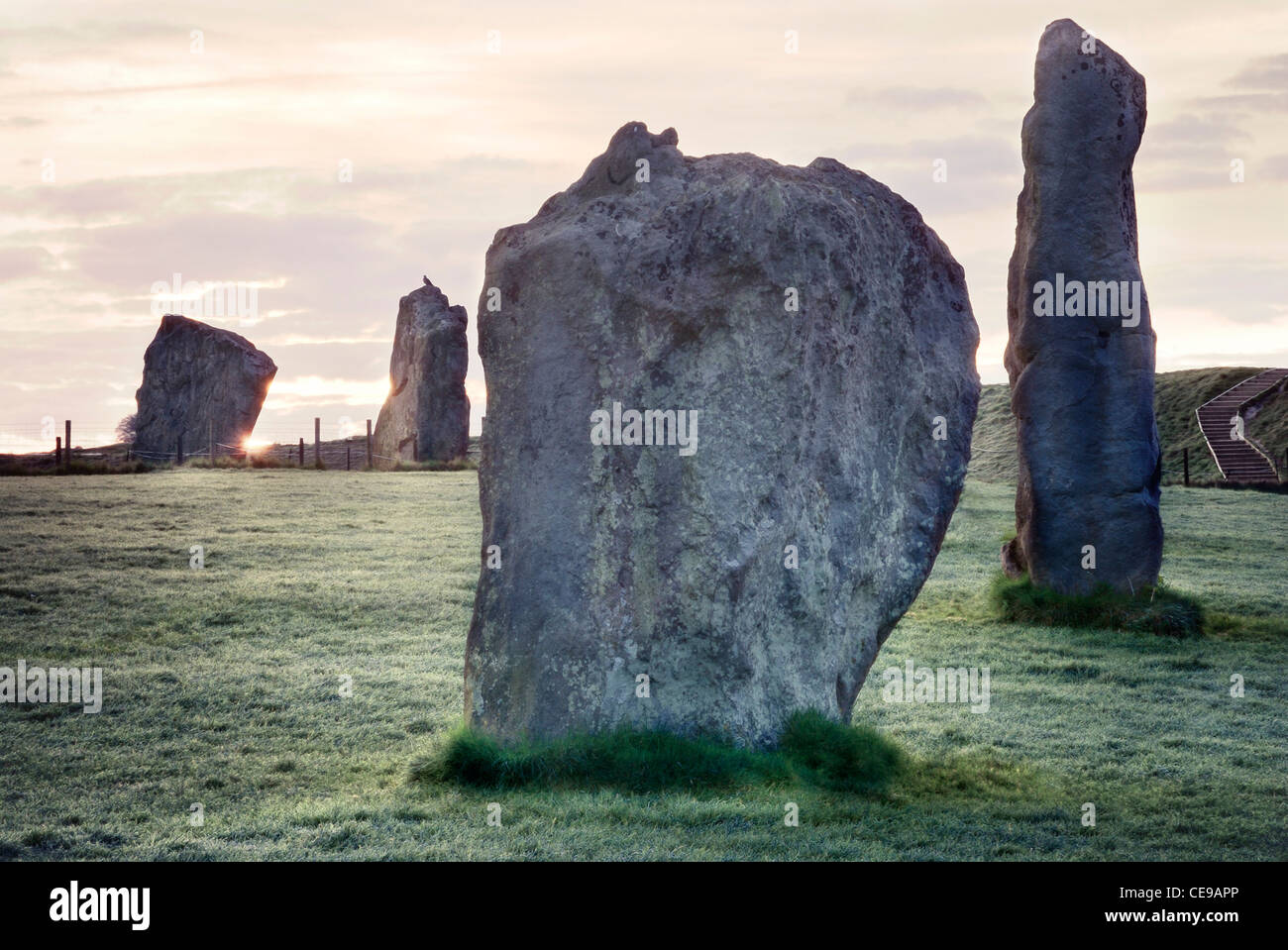 Stone circles hi-res stock photography and images - Alamy