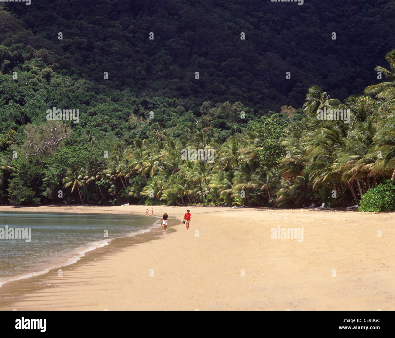 Dunk island hi-res stock photography and images - Alamy