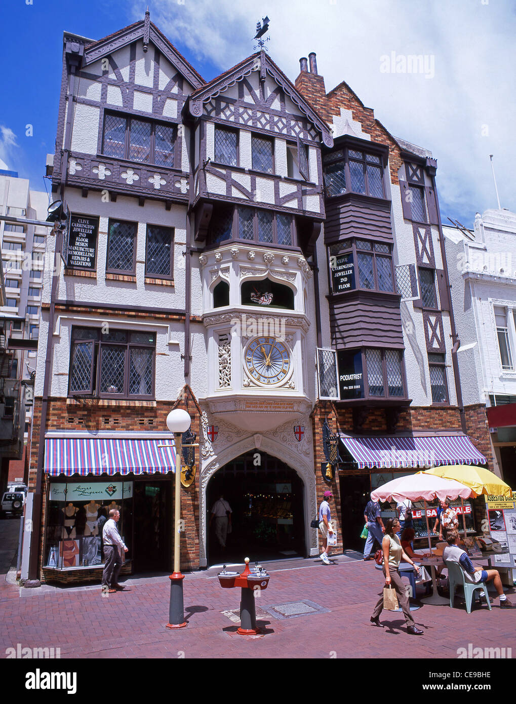 Entrance to London Court Shopping Centre, St Georges Terrace, Perth ...
