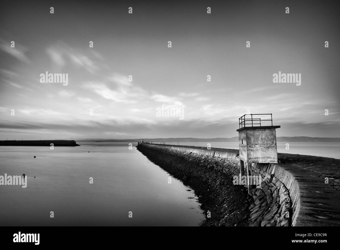 Leith harbor hi-res stock photography and images - Alamy