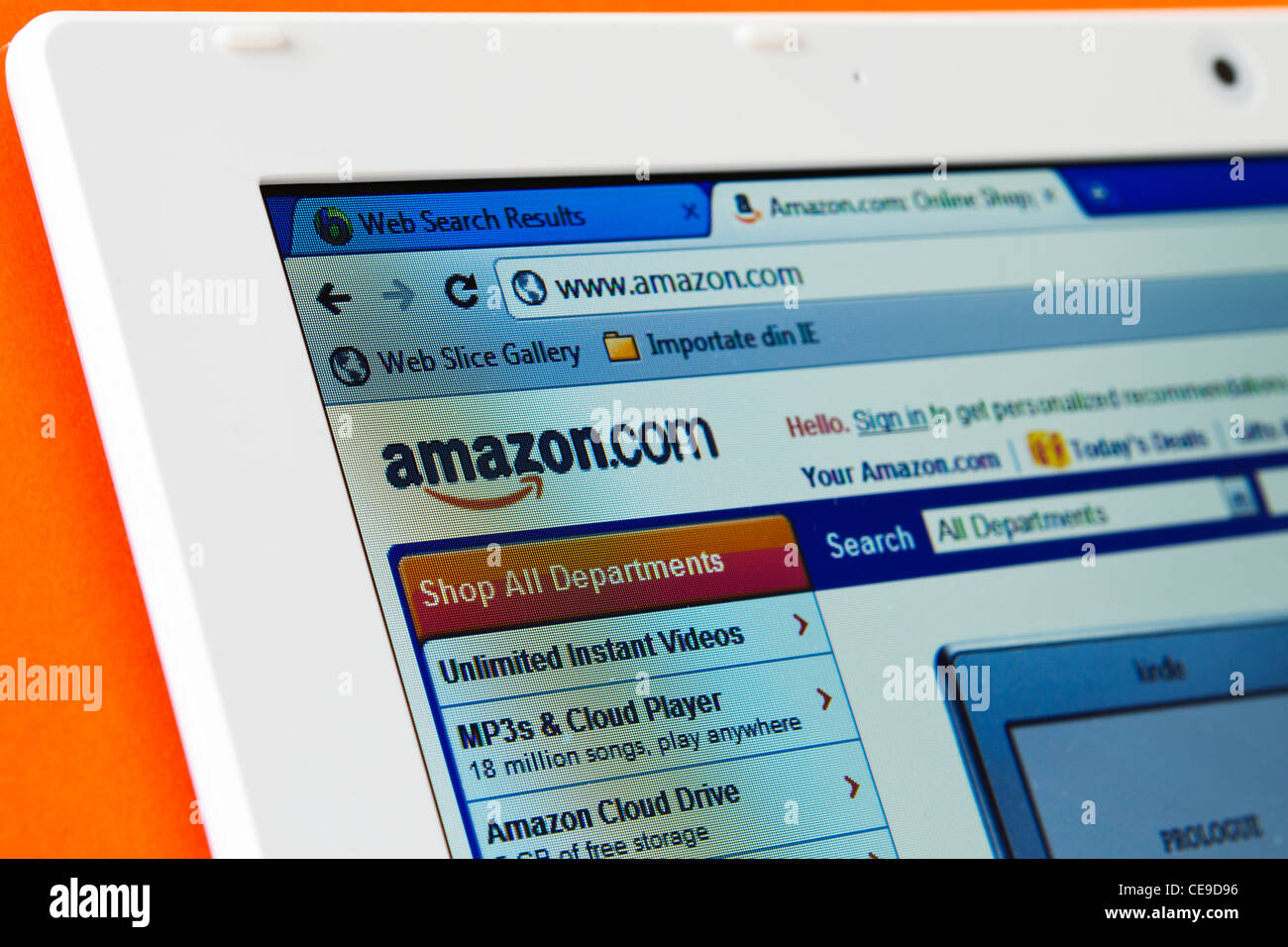 Amazon homepage monitor hi-res stock photography and images - Alamy