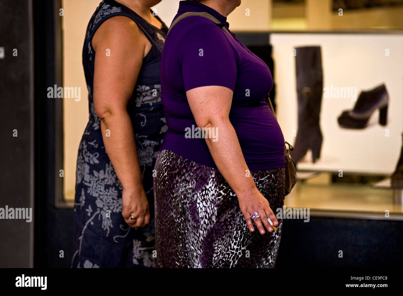 Two fat ladies hi-res stock photography and images - Alamy