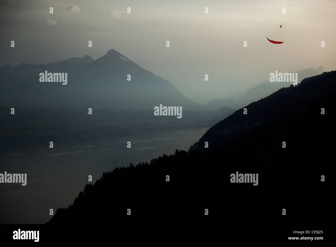 Acro paragliding hi-res stock photography and images - Alamy