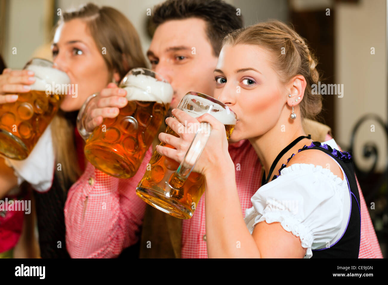 Traditional three inn hi-res stock photography and images - Alamy
