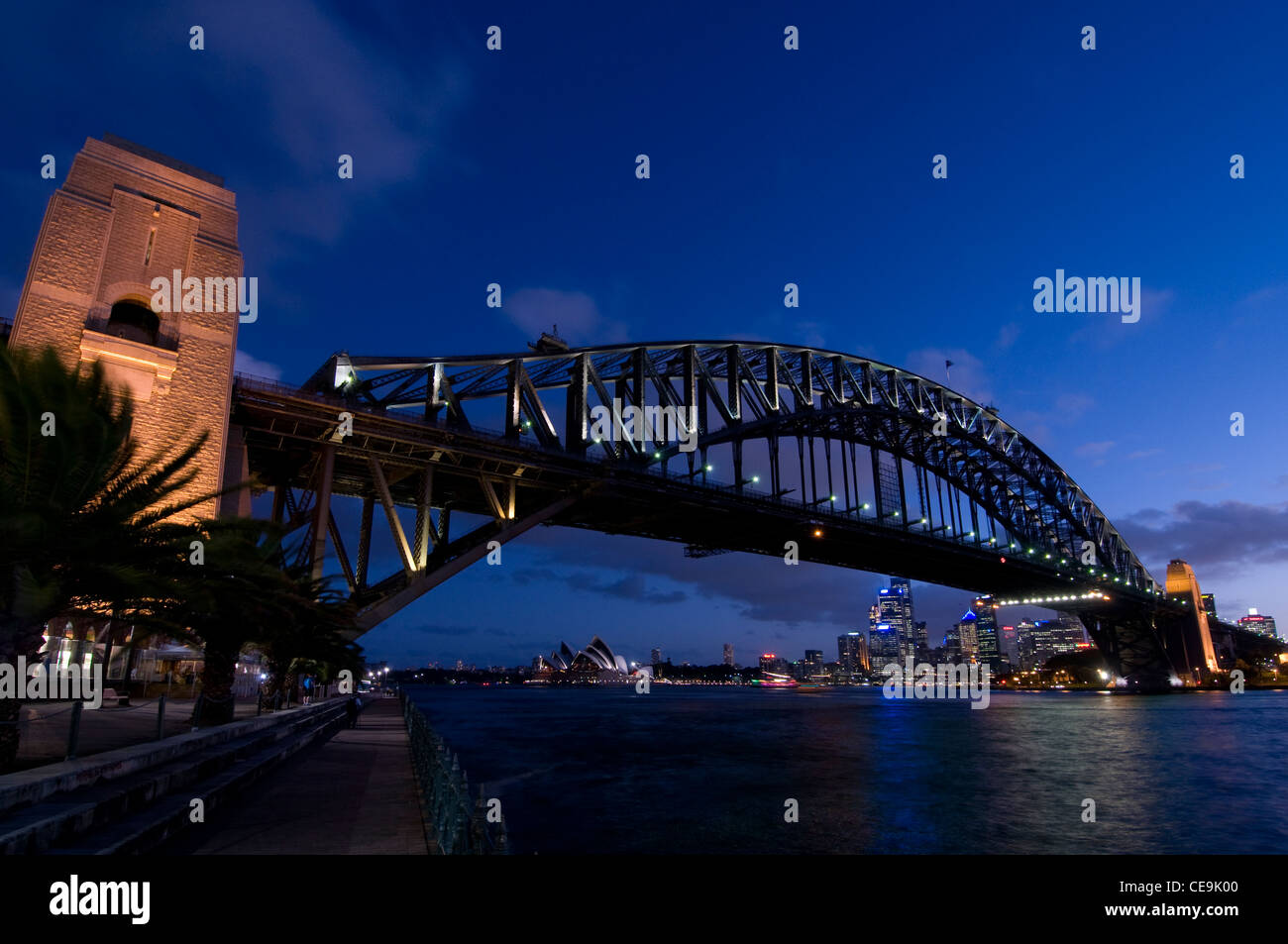 View from milsons point at harbour bridge hi-res stock photography and ...