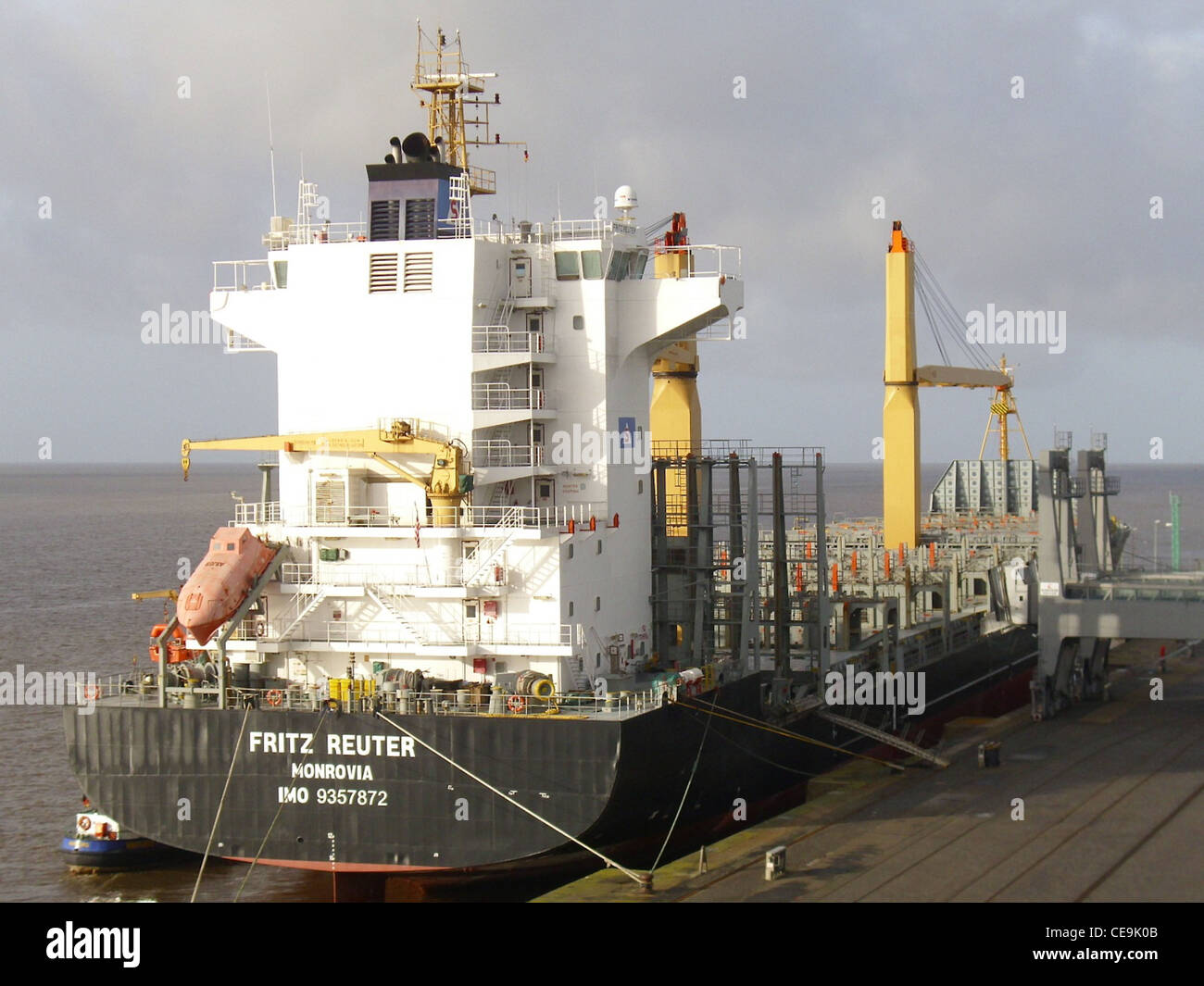 The container ship Fritz Reuter is moored at the port of Bremerhaven ...
