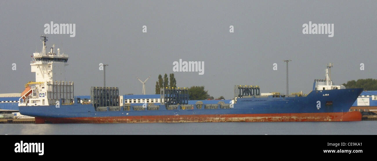 Container feeder vessels hi-res stock photography and images - Alamy