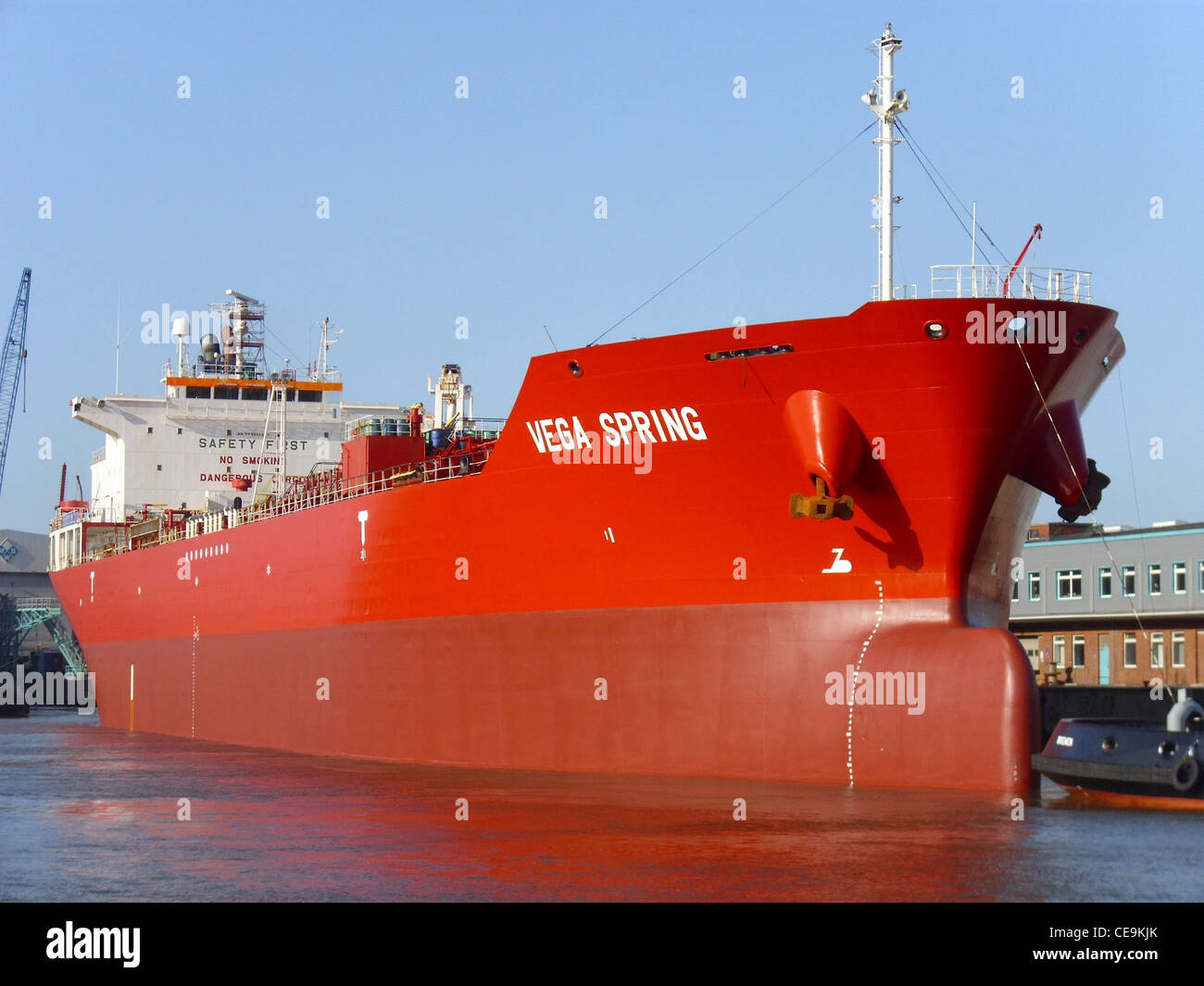 Shipping industry petroleum tanker hi-res stock photography and images ...