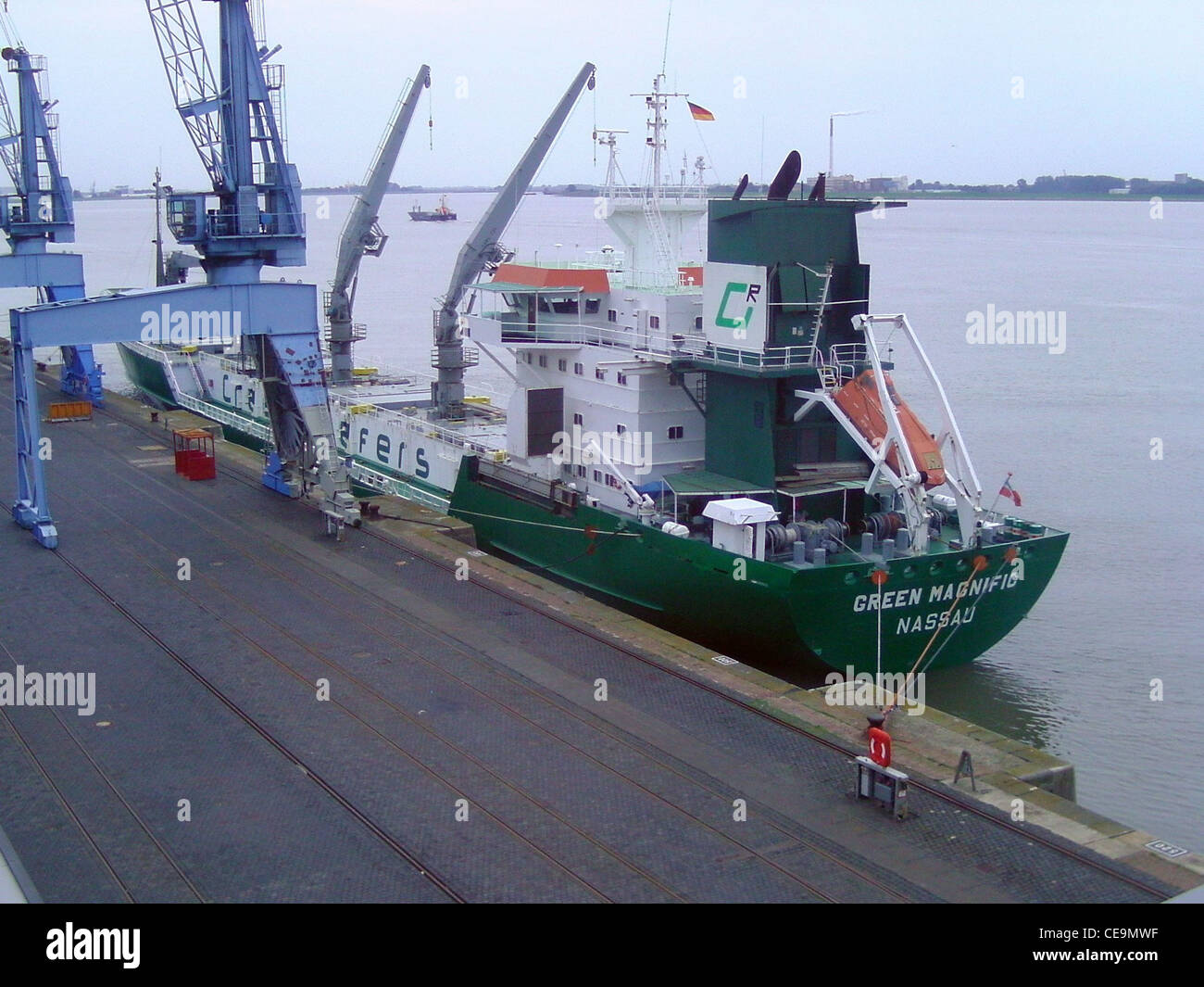 Reefer cargo hi-res stock photography and images - Alamy