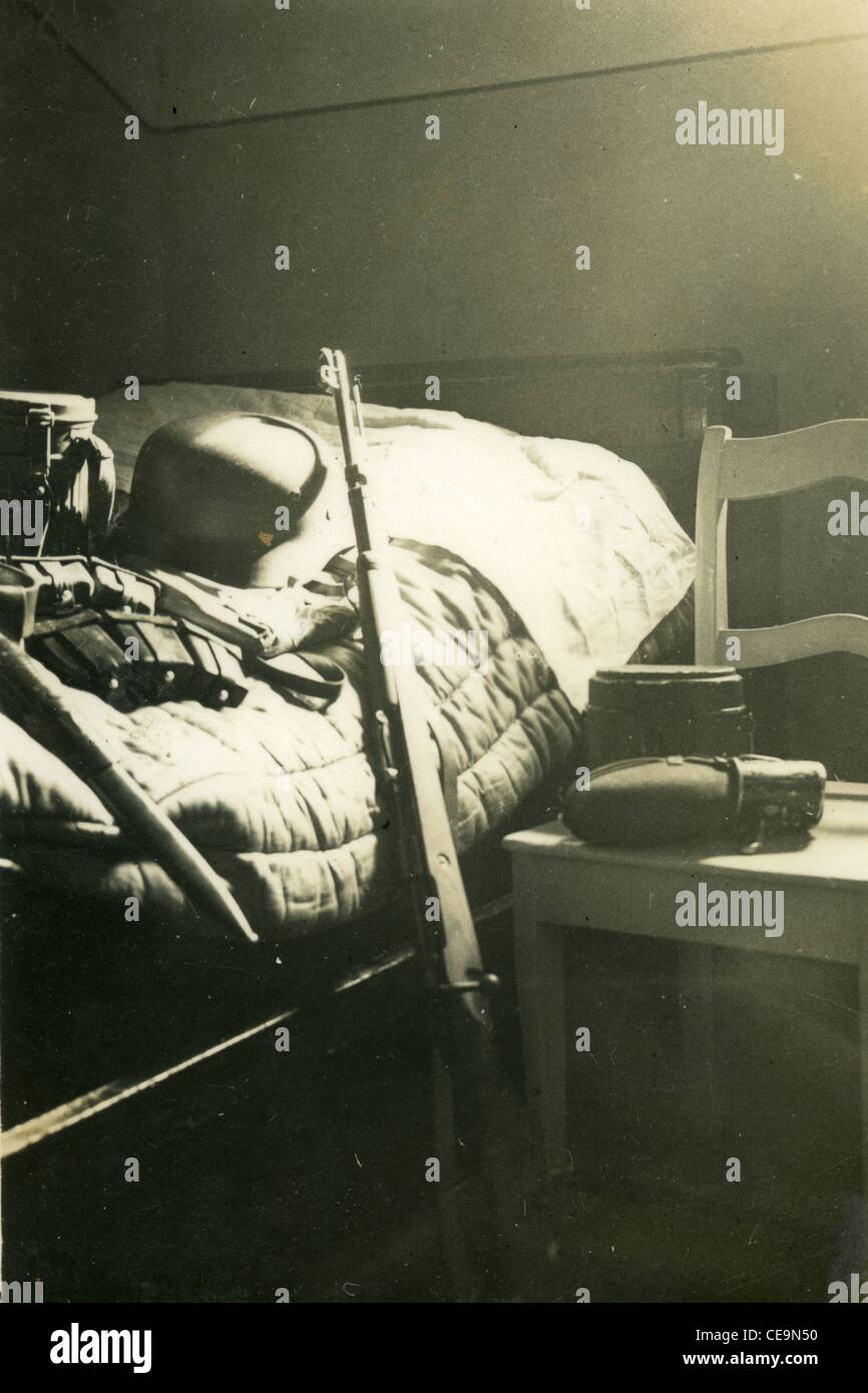 German bolt action mauser rifle hi-res stock photography and images - Alamy