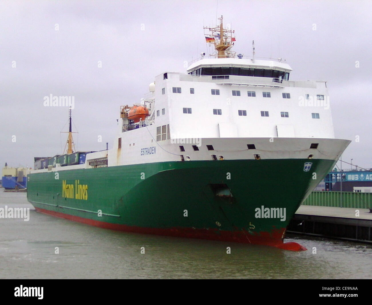 The RORO (Roll-on/Roll-off) ship 'Estraden' is a vessel designed for ...