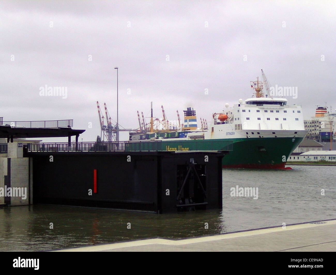 Roro vessels hi-res stock photography and images - Alamy