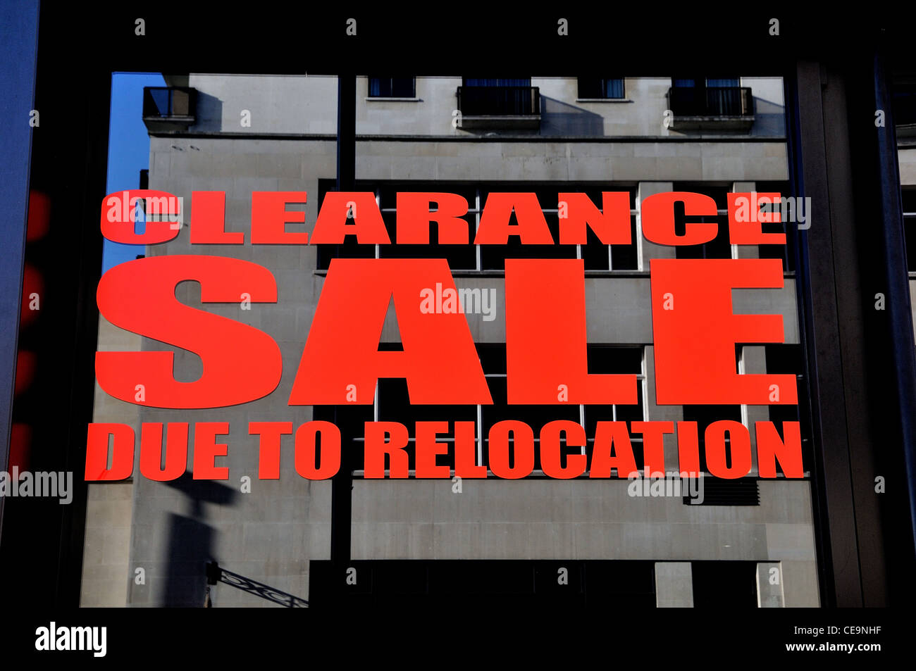 Red sale clearance sign on hi-res stock photography and images - Alamy