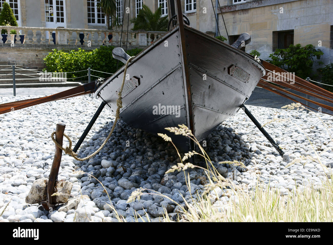 Norse ship tapestry hi-res stock photography and images - Alamy