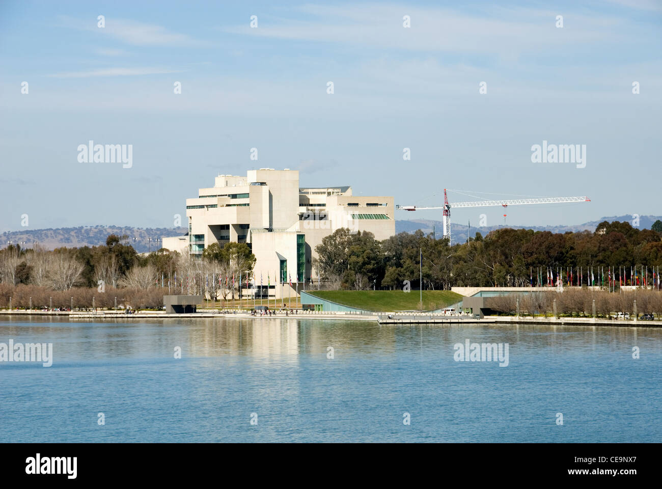 The Australian High Court building, beside Lake Burley Griffin ...