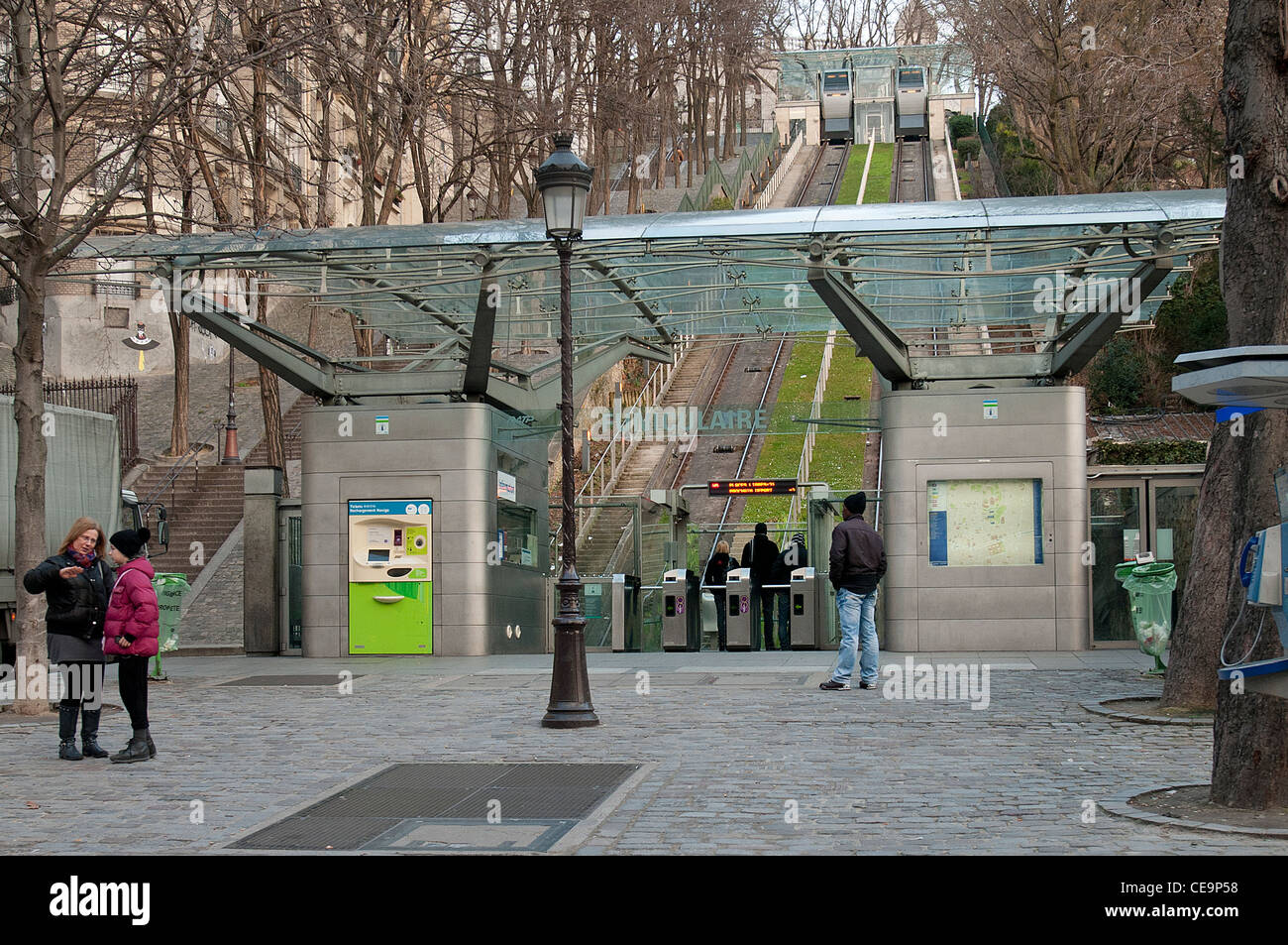 Funicular sacre coeur basilica hi-res stock photography and images - Alamy