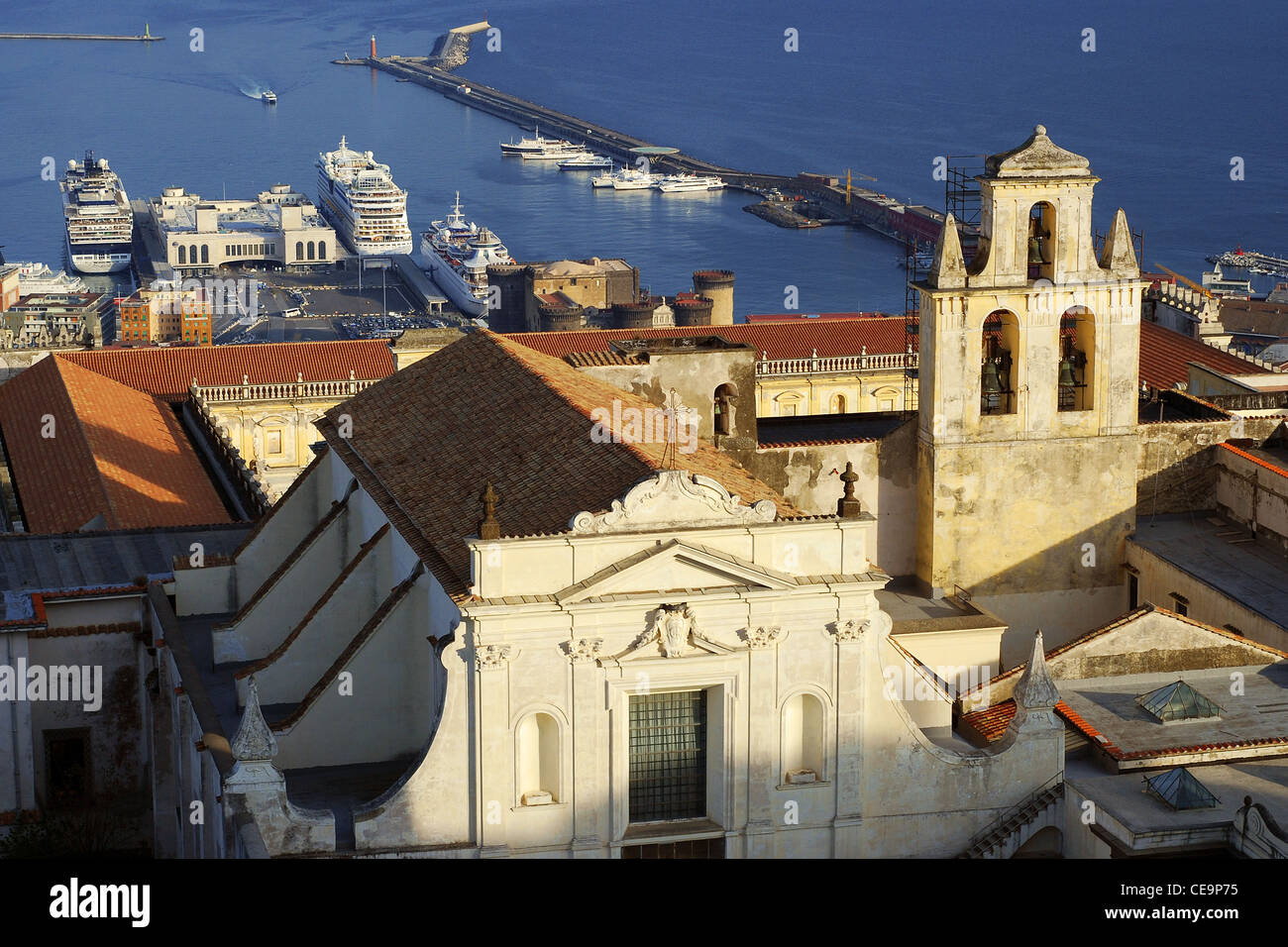 Naples port building hi-res stock photography and images - Alamy