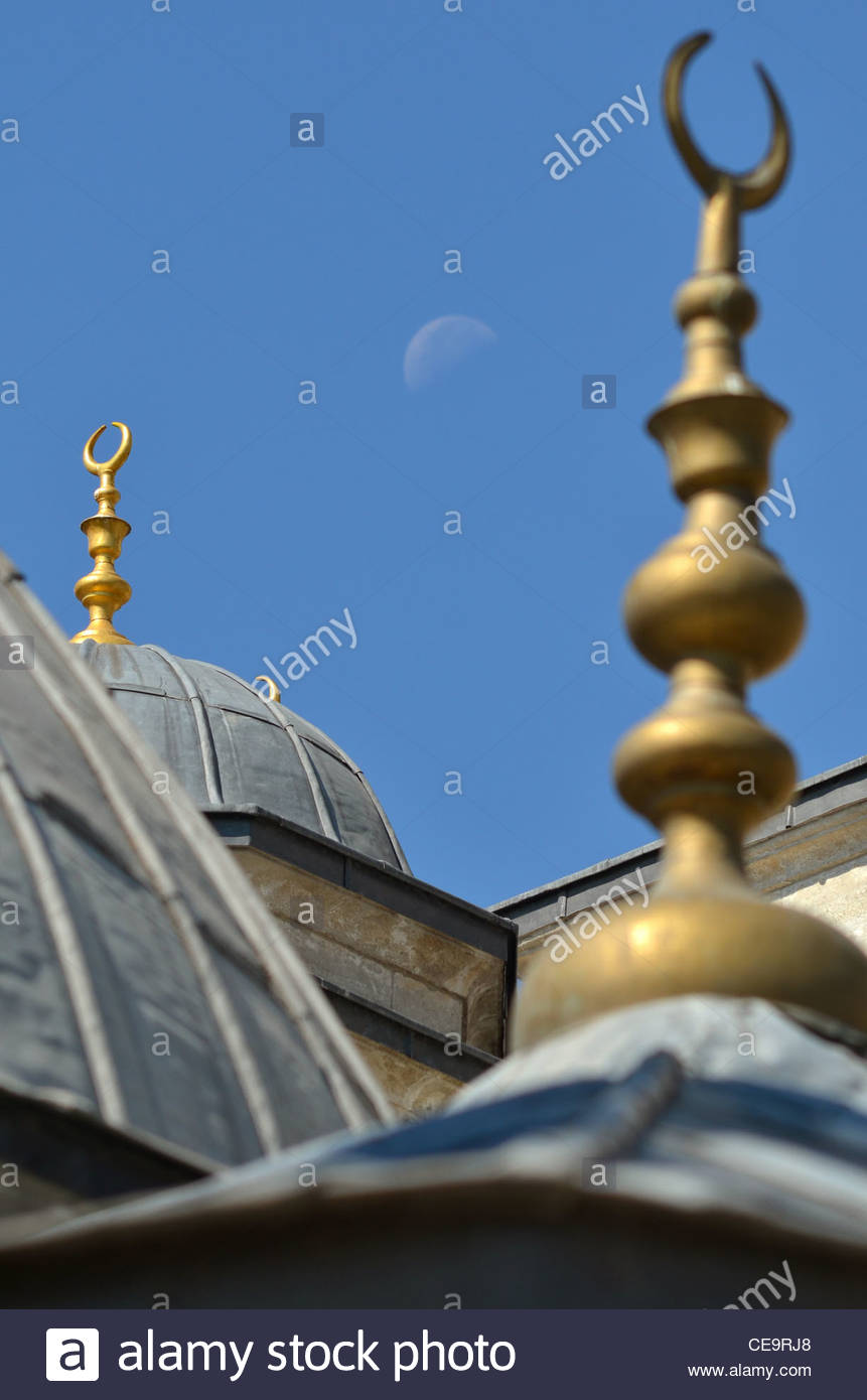 Half Moon Mosque Stock Photos & Half Moon Mosque Stock Images - Alamy