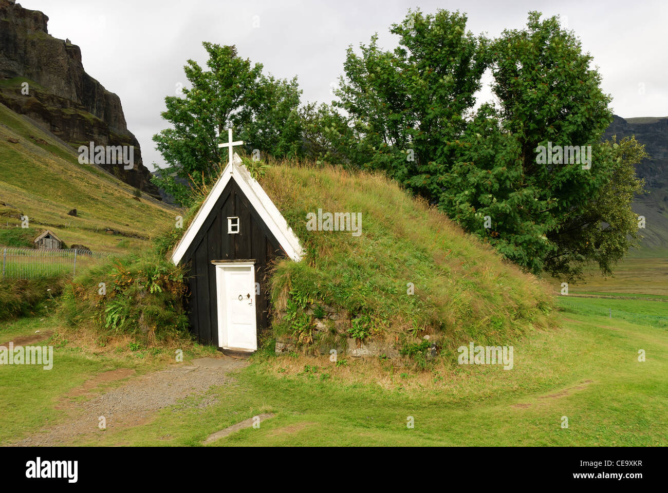 Church grass hi-res stock photography and images - Alamy