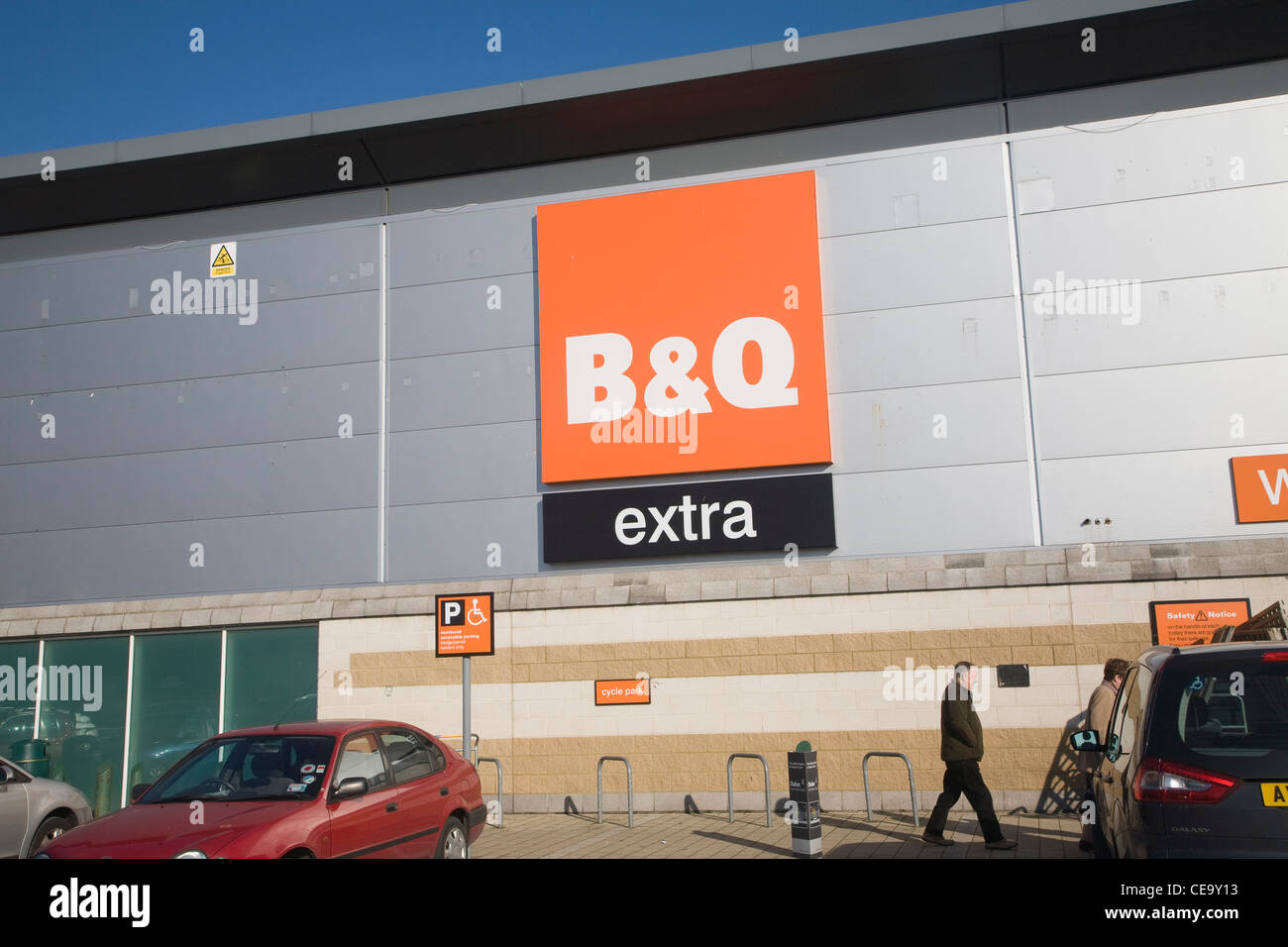 B & Q extra DIY superstore Anglia Retail park, Ipswich, England Stock ...