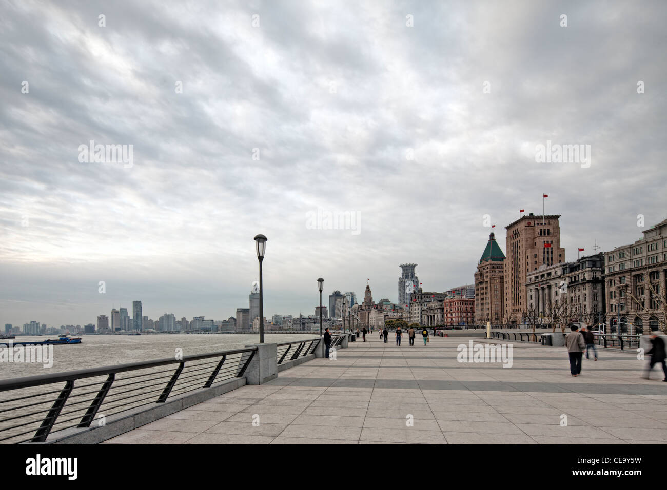 The Bund promenade at dawn, Shanghai Stock Photo - Alamy