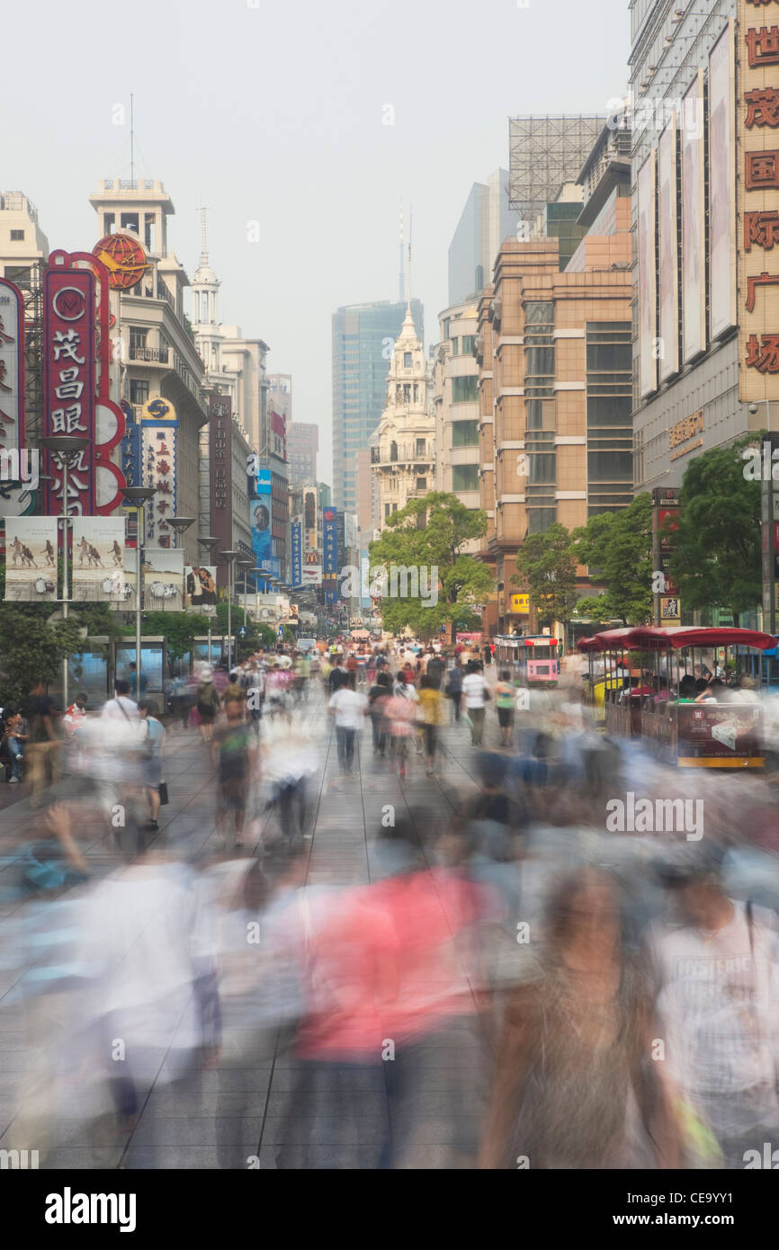 Nanjing Rd; Shanghai; China Stock Photo - Alamy