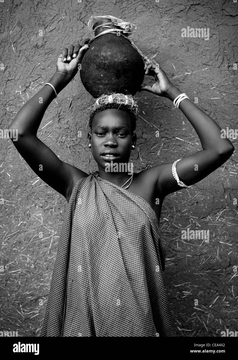 Africa ethiopia omo valley tribe tribal bodi Black and White Stock ...