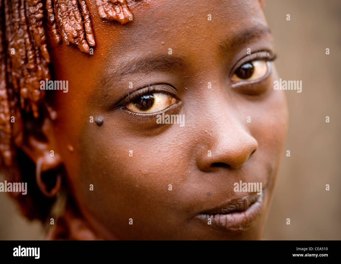 Portrait Of Ochre Dyed Hair Hamer Woman Ethiopia Stock Photo - Alamy