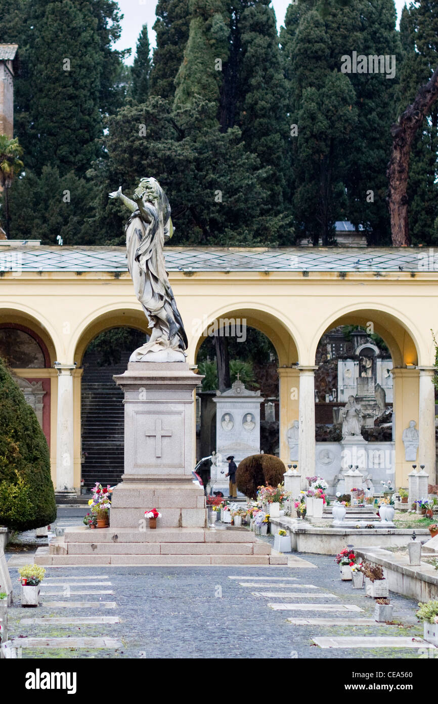 Campo Verano cemetery in Rome Italy Stock Photo - Alamy