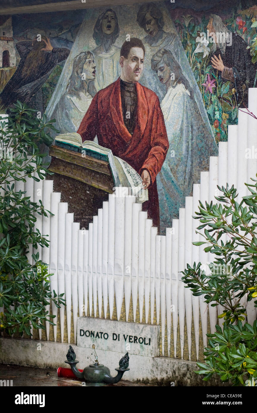 Campo Verano cemetery in Rome Italy Stock Photo - Alamy