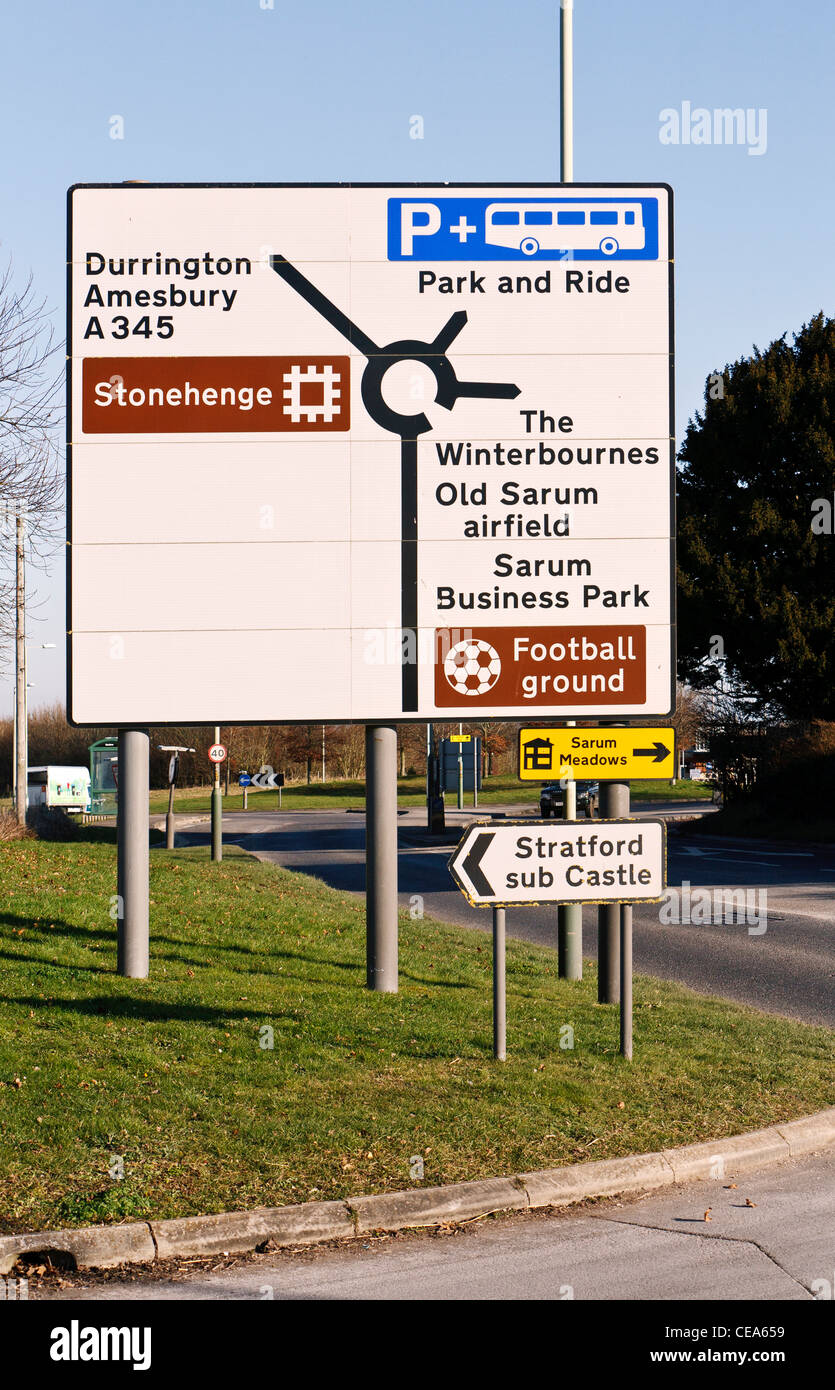 Road sign roundabout uk hi-res stock photography and images - Alamy