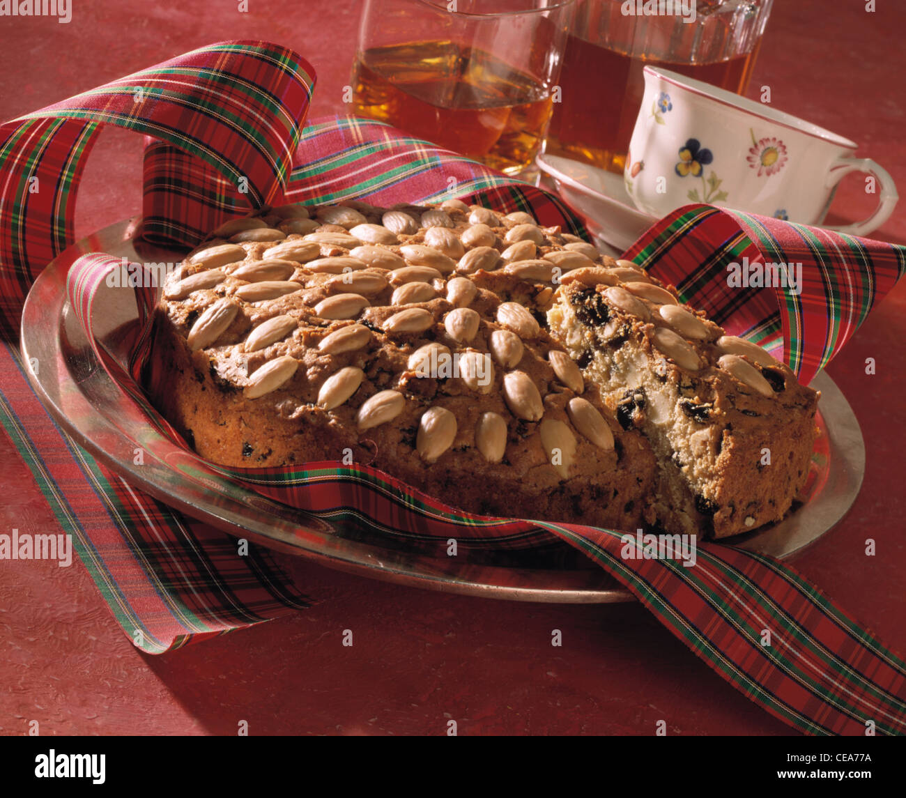 Dundee cake scottish fruit cake hi-res stock photography and images - Alamy