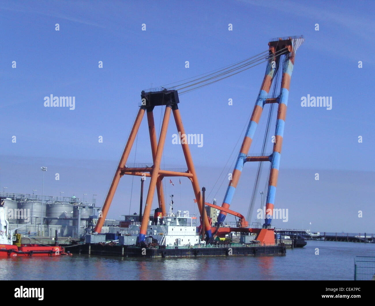 The Samson is a floating crane operating in the port of Cuxhaven ...