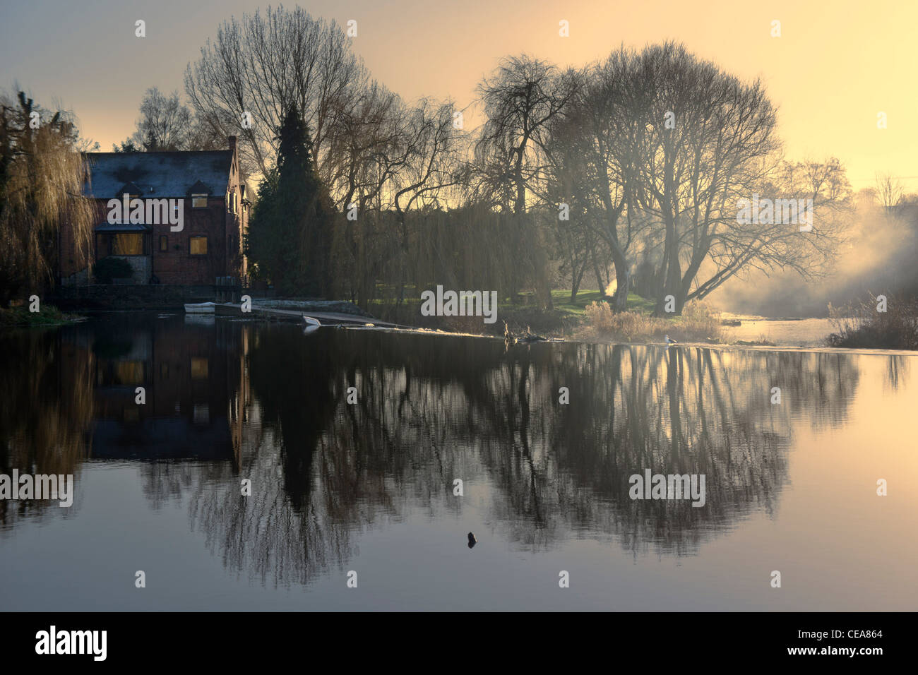 river avon welford on avon warwickshire Stock Photo - Alamy