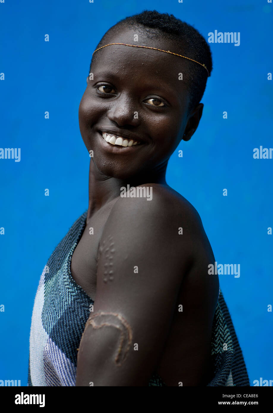 Tribal scarification hi-res stock photography and images - Alamy