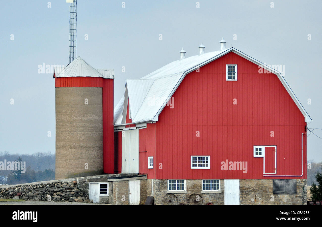 Red Barn and Silo Stock Photo - Alamy