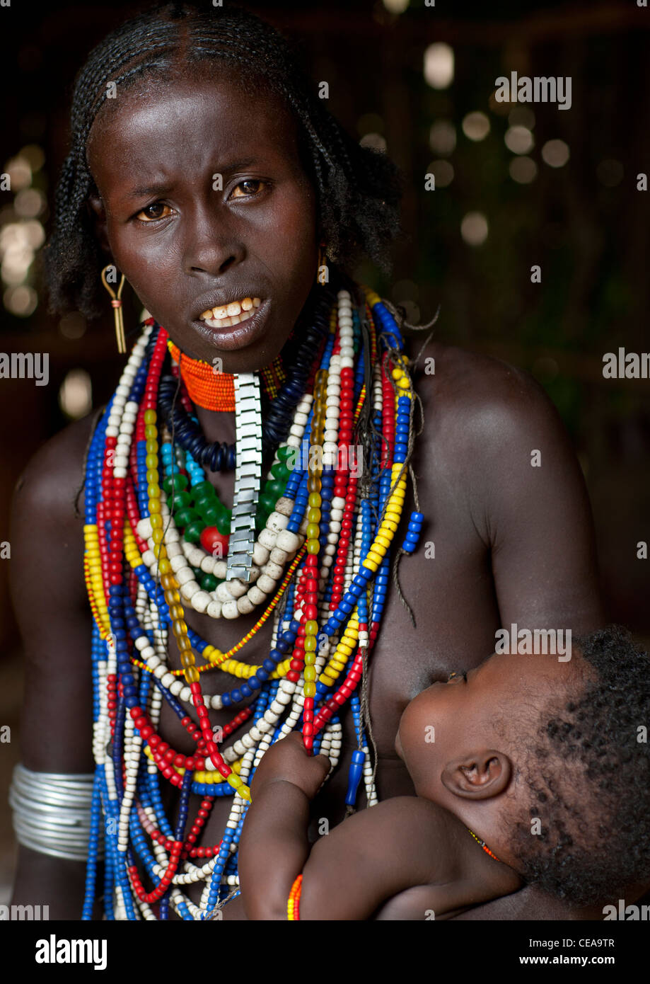 Woman Erbore Tribe High Resolution Stock Photography and Images - Alamy