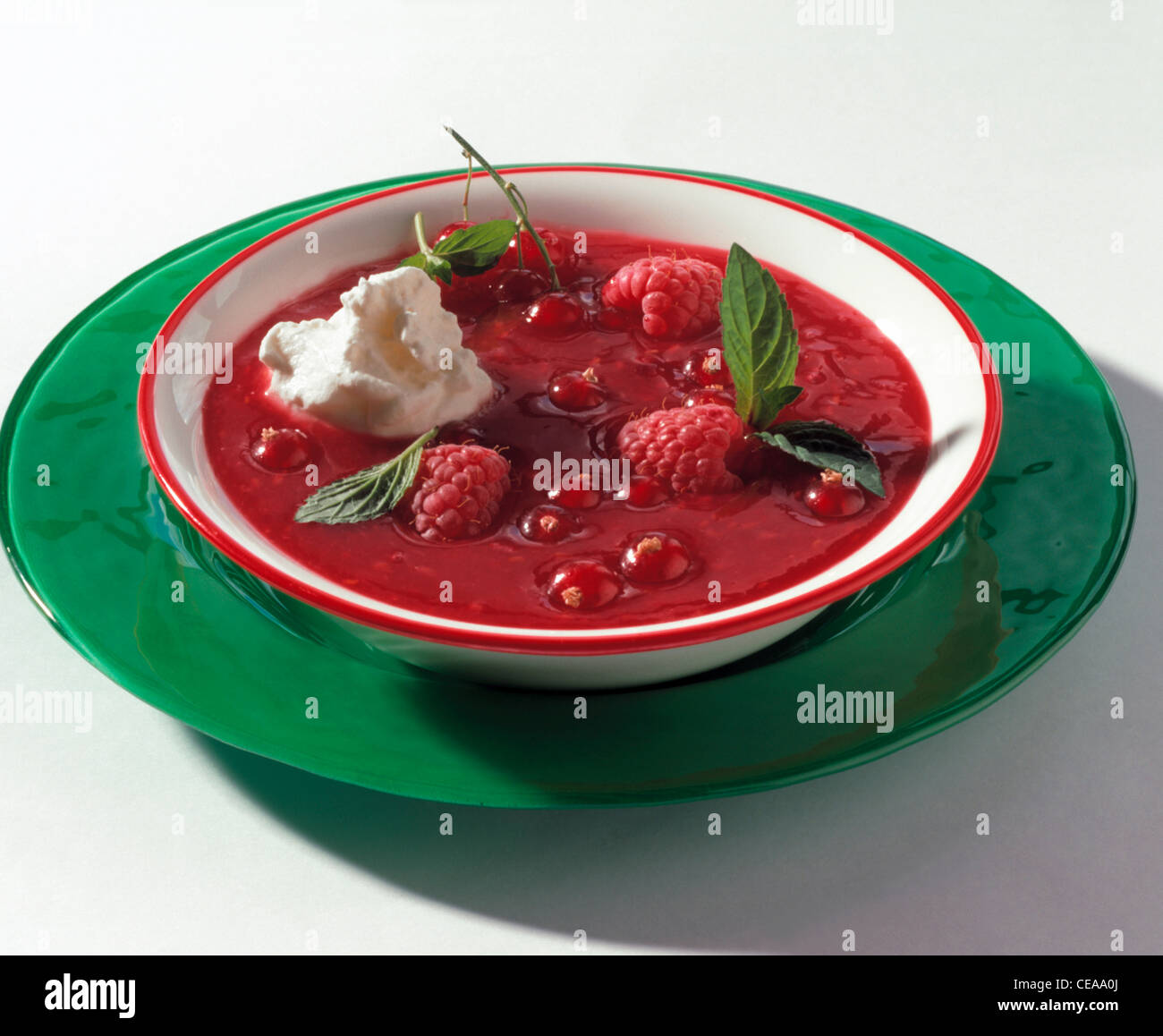Red berry jelly Stock Photo - Alamy