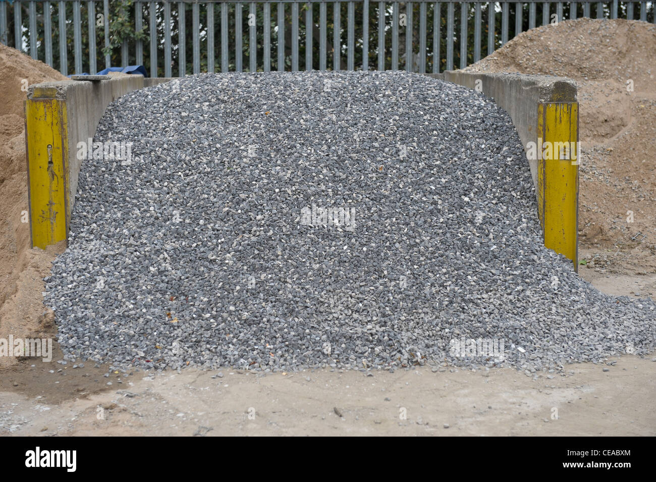 Builders grit hi-res stock photography and images - Alamy