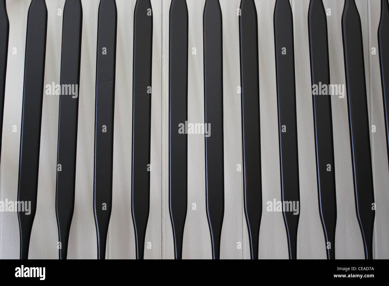 Wooden bench with back hi-res stock photography and images - Alamy